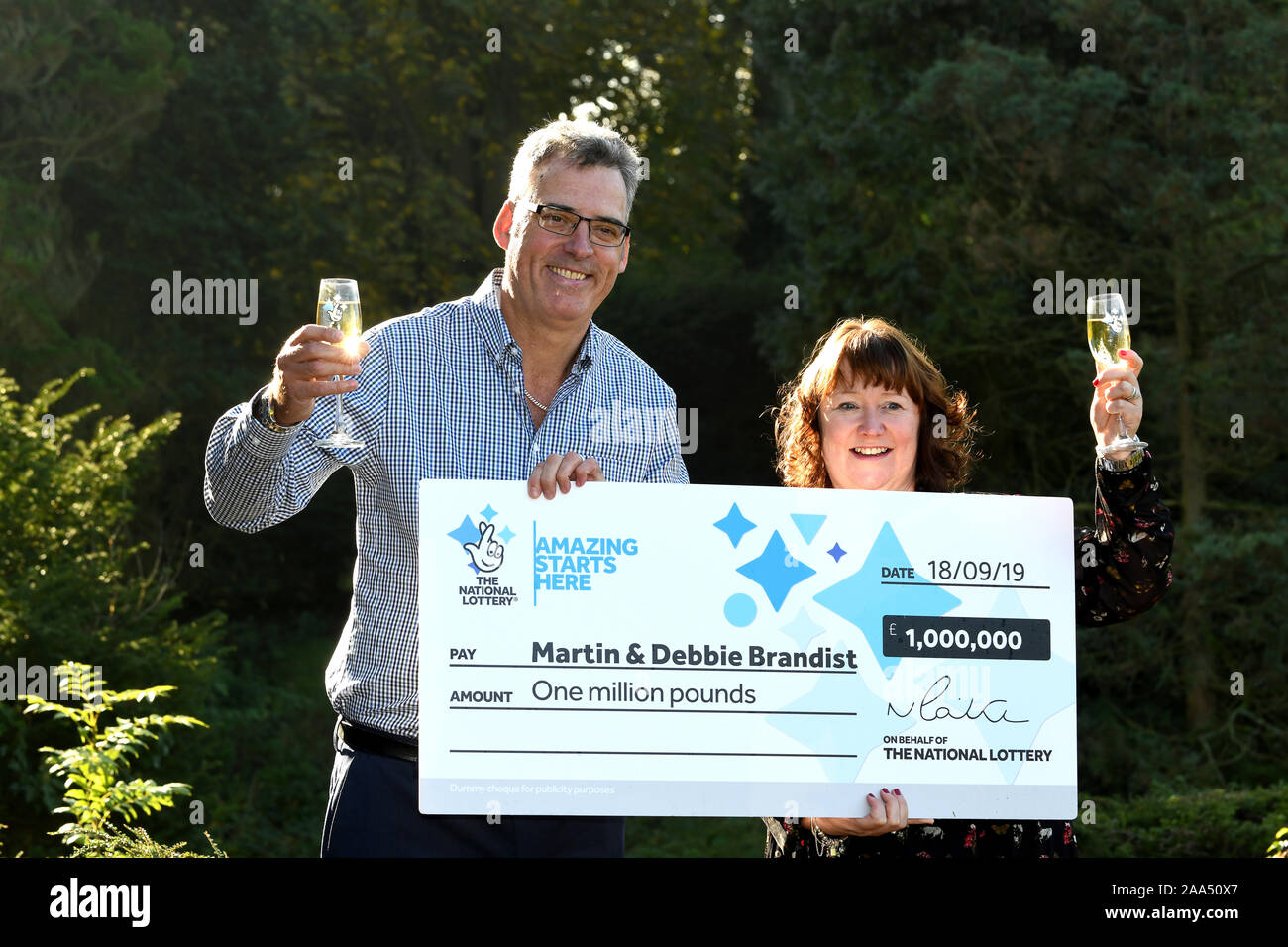 Lucky couple Martin and Debbie Brandist from Nuneaton, Warwickshire ...