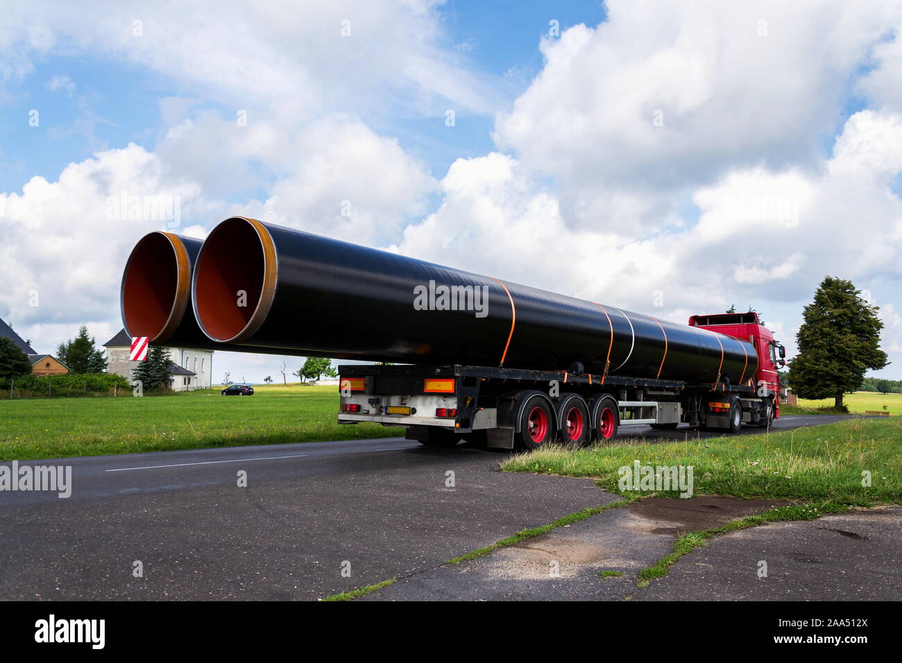 Load pipes hi-res stock photography and images - Alamy