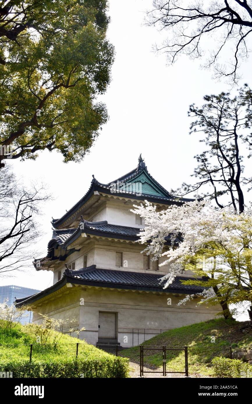 Fujimi-yagura - defense tower, usually placed on corners on some ...