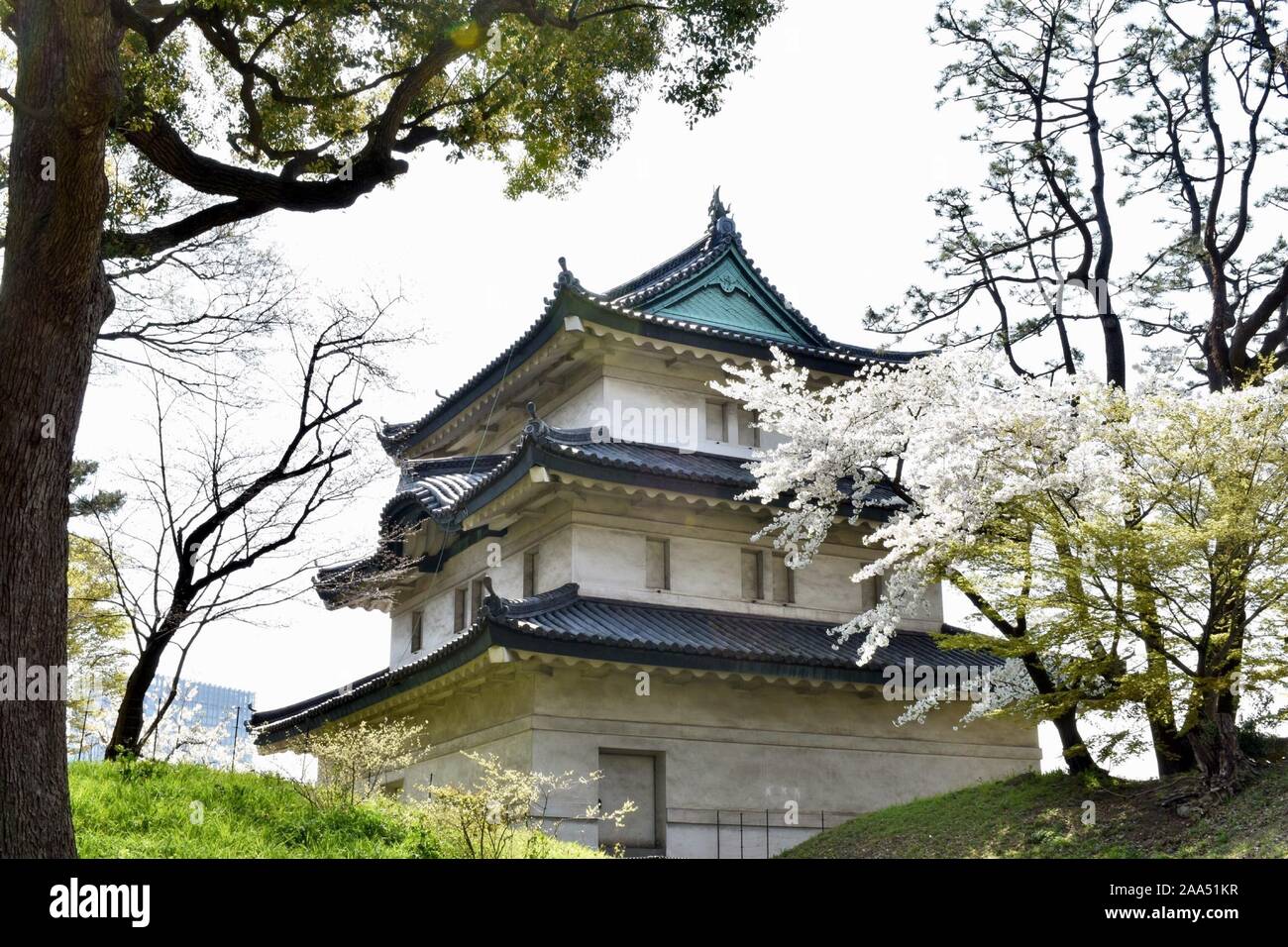 Fujimi-yagura - defense tower, usually placed on corners on some ...