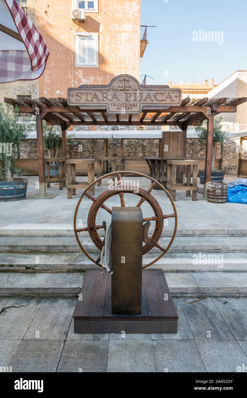 Stara Pijaca traditional market in Zadar, Croatia Stock Photo - Alamy