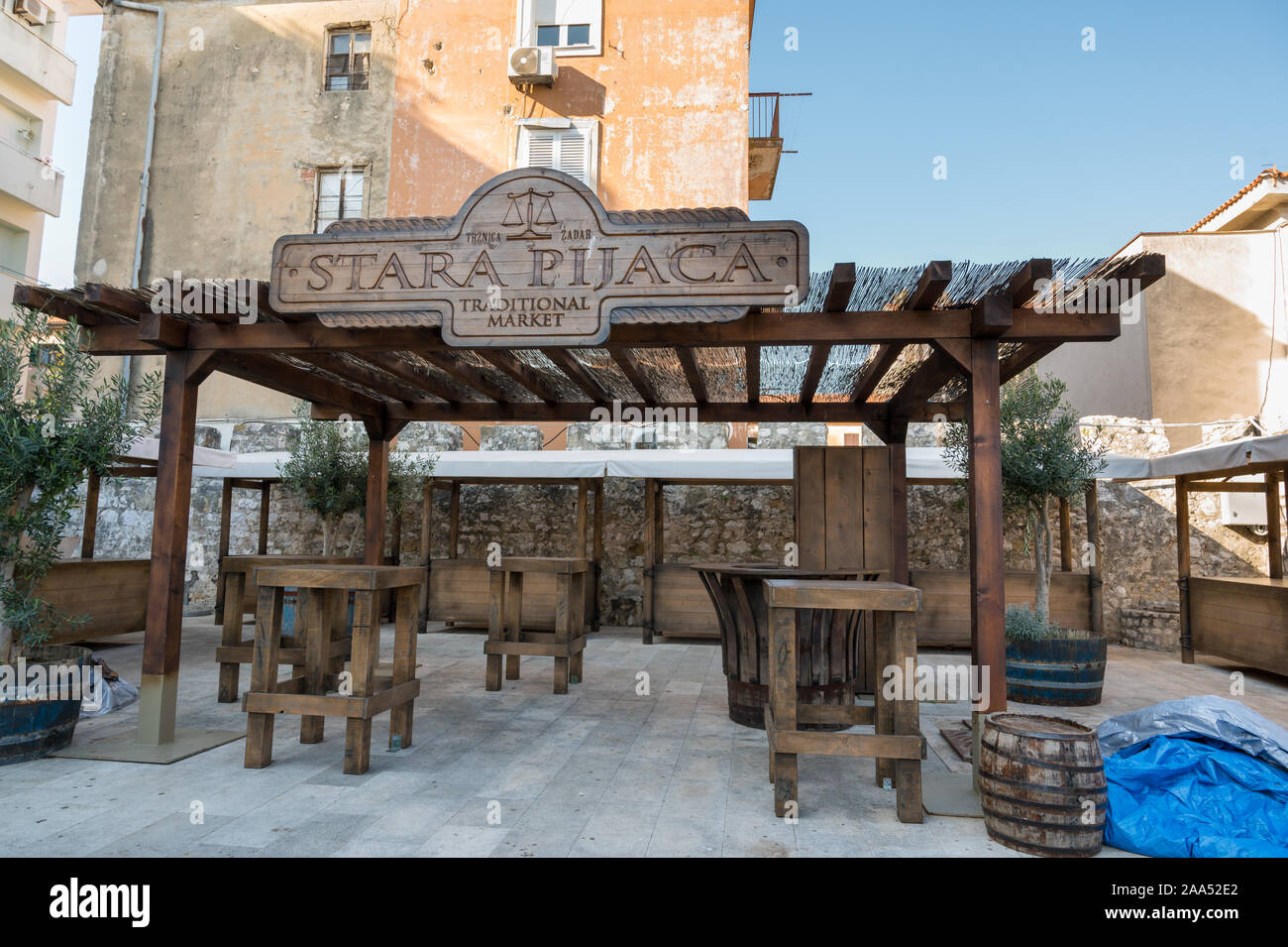 Stara Pijaca traditional market in Zadar, Croatia Stock Photo - Alamy
