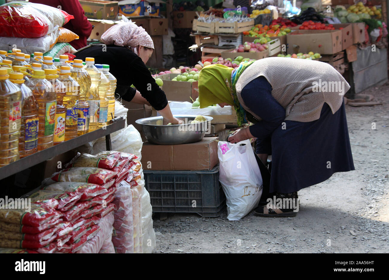 Shopping at a Central Asian Bazaar Stock Photo - Alamy