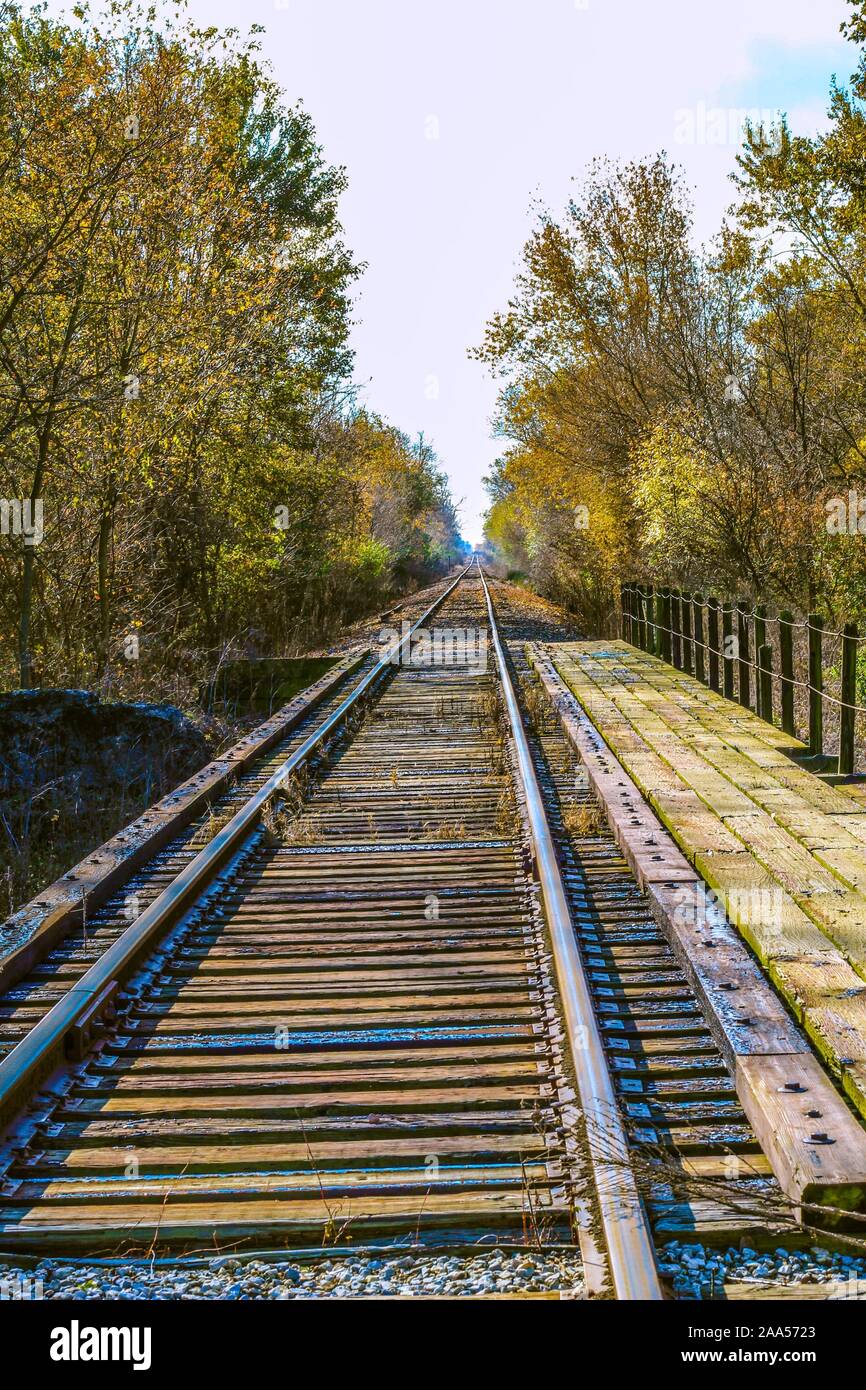 Seasonal lines hi-res stock photography and images - Alamy