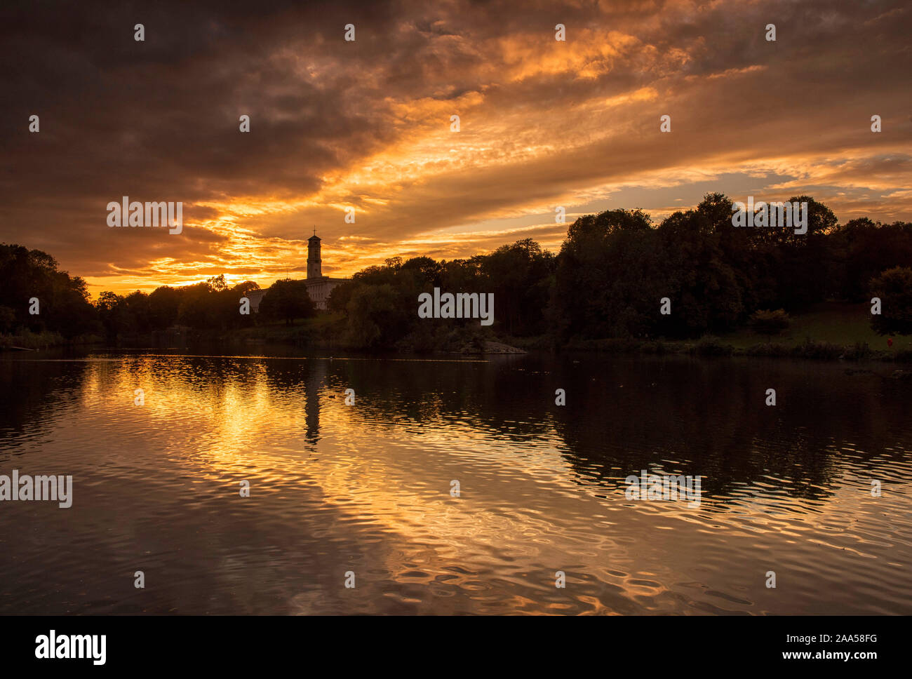 Autumn sunset at Highfields Park, Nottingham England UK Stock Photo - Alamy