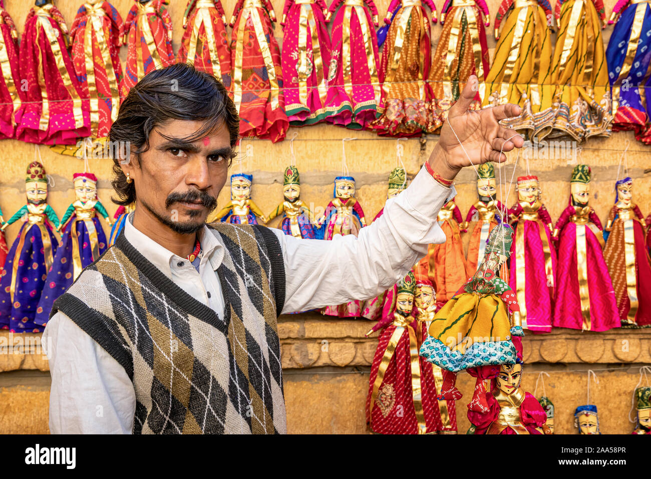 Indian puppet puppets india hi-res stock photography and images - Alamy