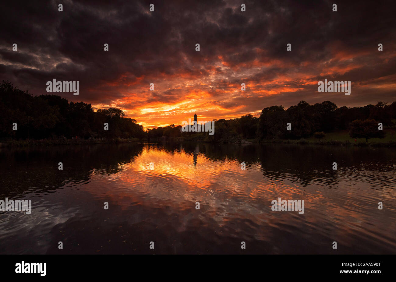 Autumn sunset at Highfields Park, Nottingham England UK Stock Photo - Alamy