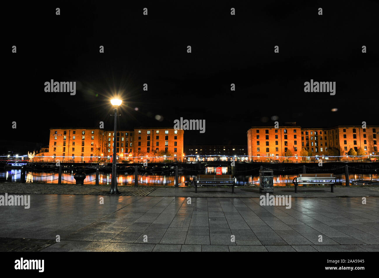 Liverpool at night Stock Photo - Alamy