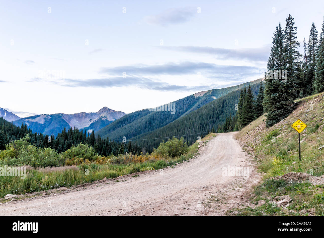 Four wheel drive alpine national park hi-res stock photography and ...