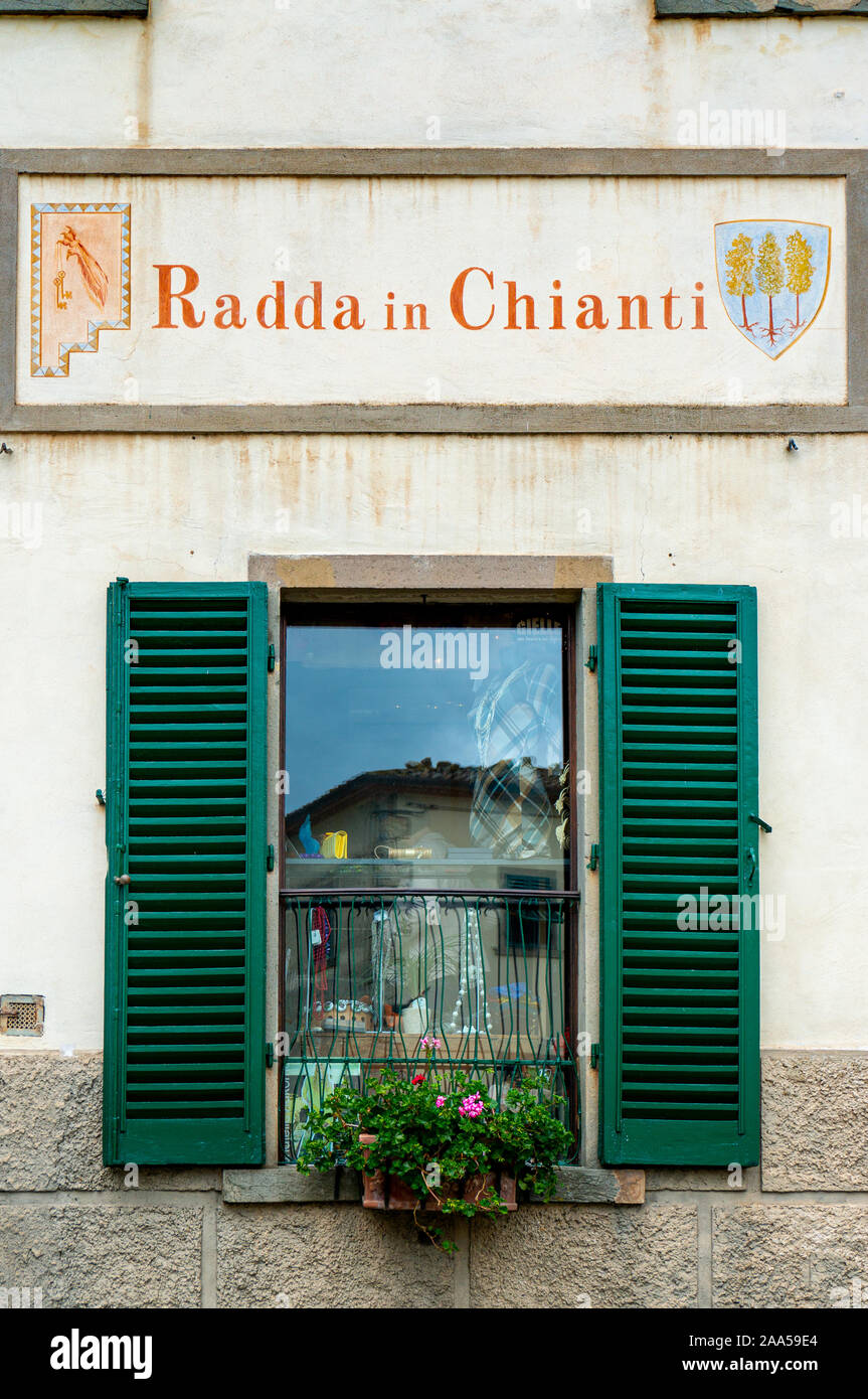 Flowerbox hi-res stock photography and images - Alamy