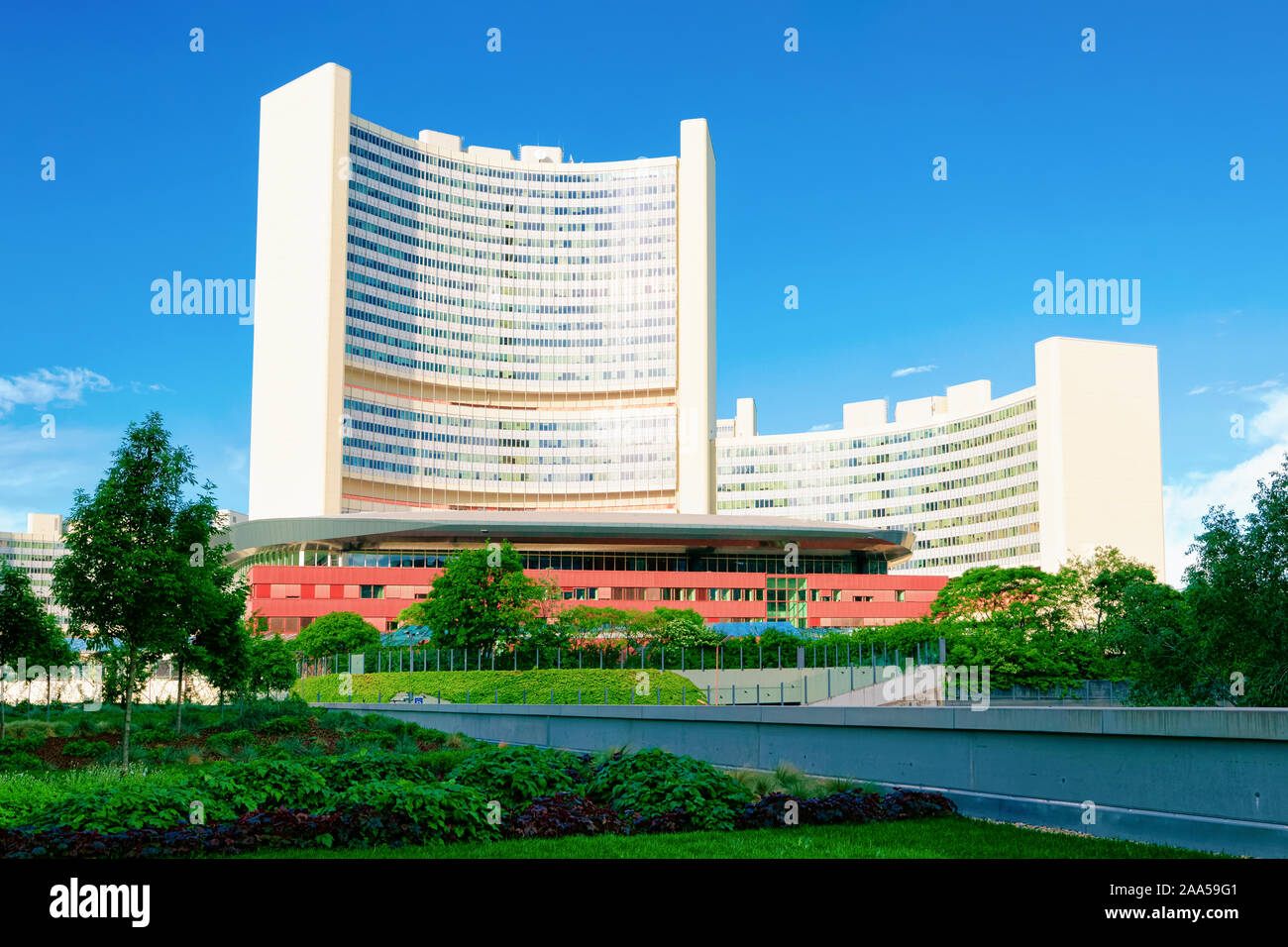 United nations office at vienna hi-res stock photography and images - Alamy
