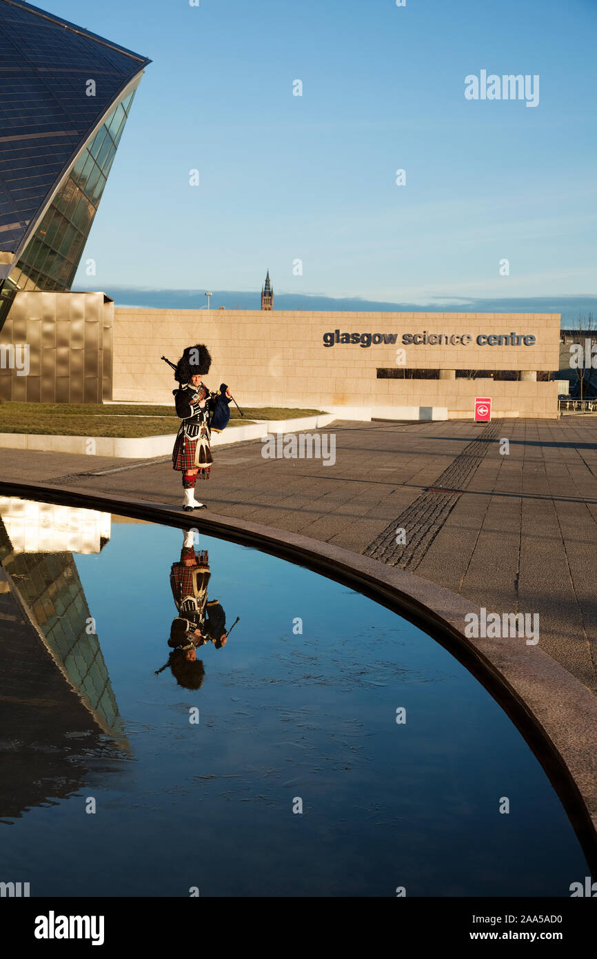 Highland Scottish Piper Stock Photo - Alamy