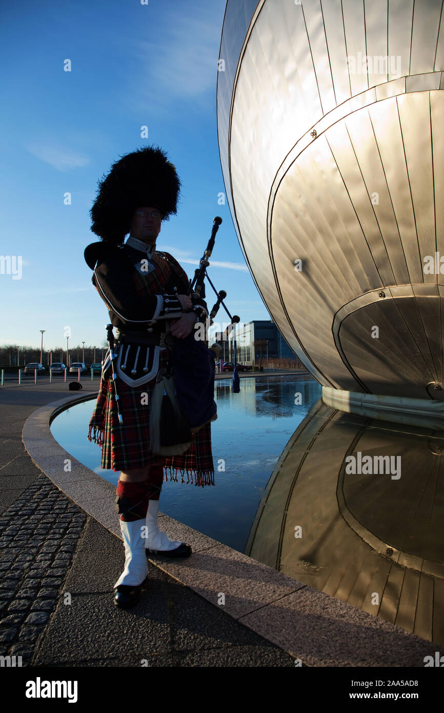 Highland Scottish Piper Stock Photo - Alamy