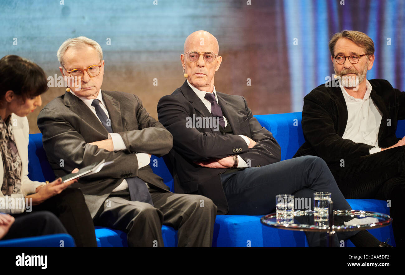 James vivian hi-res stock photography and images - Alamy