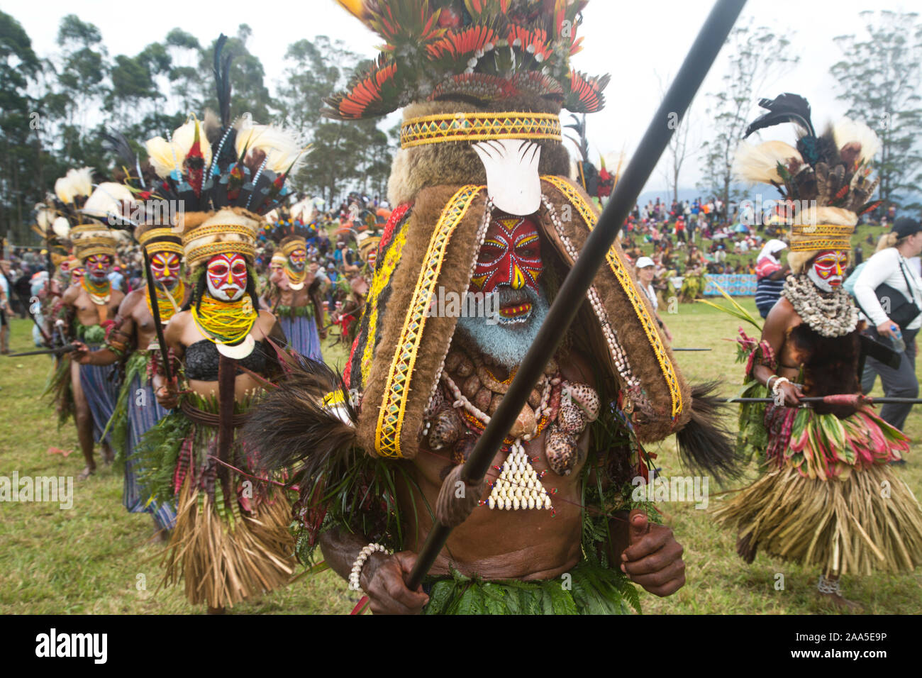 Elaborate headdress hi-res stock photography and images - Alamy
