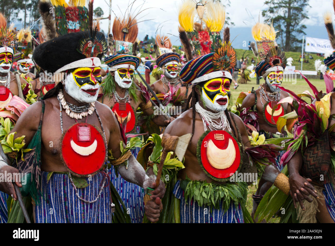 Kunga Warriors Singing in formation Stock Photo - Alamy