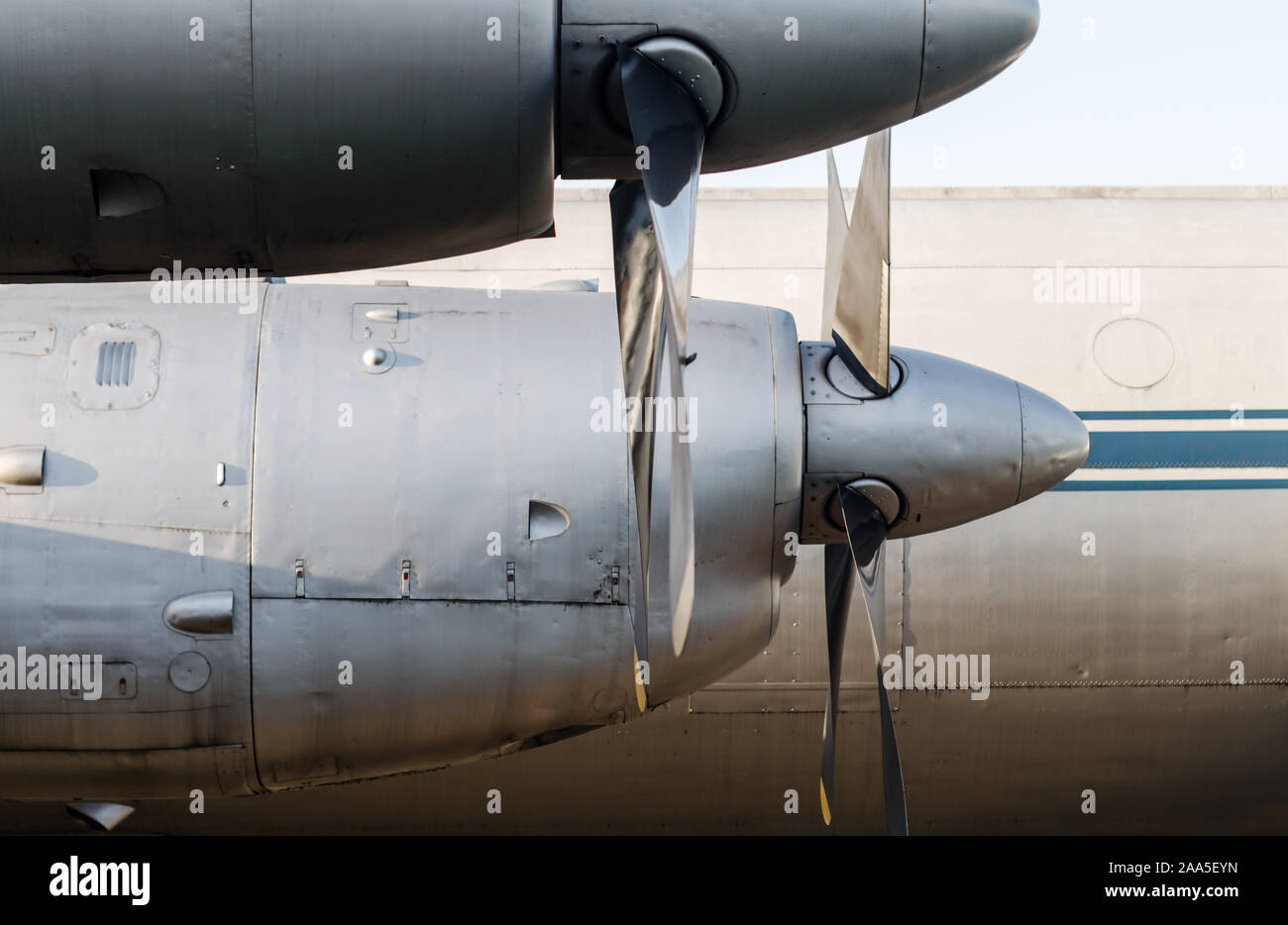 propeller screw engine of a vintage airplane close up Stock Photo - Alamy