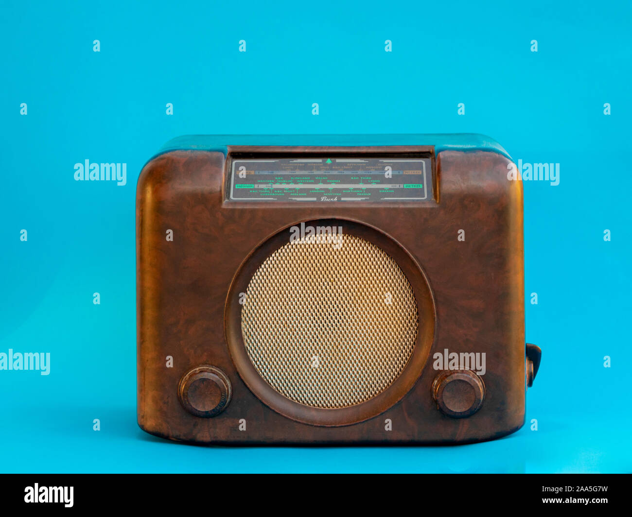 Old Bakelite Bush DAC 90 radio in studio Stock Photo - Alamy