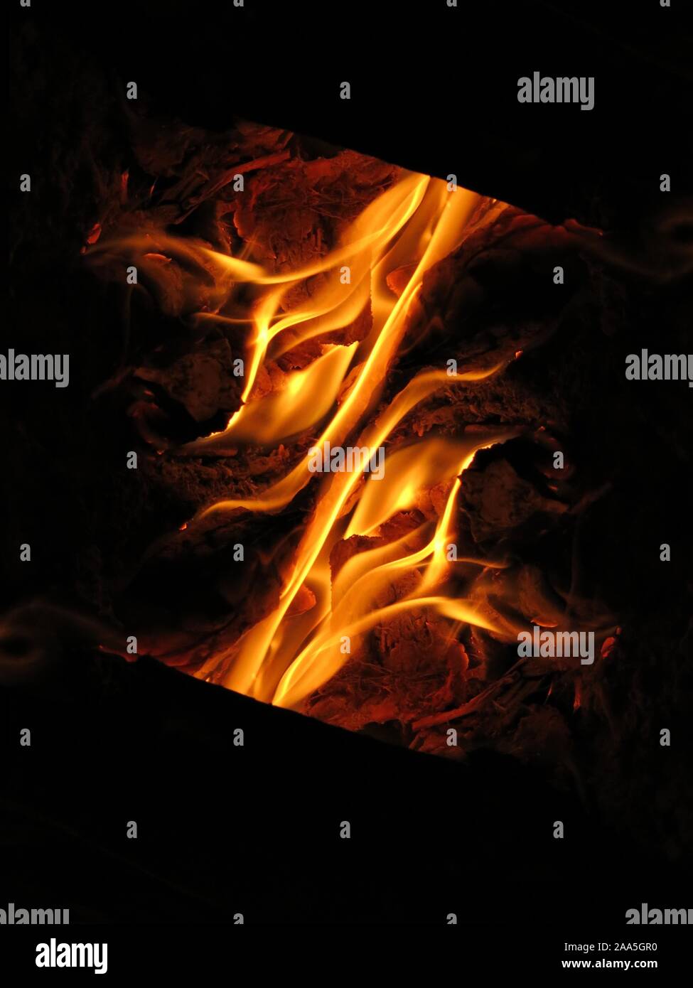Fire light on face hi-res stock photography and images - Alamy