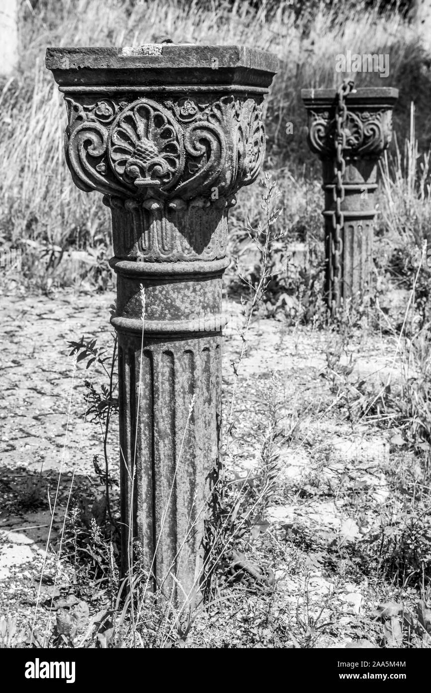 Decorative metal columns at the entrance to the castle in Kastiel ...