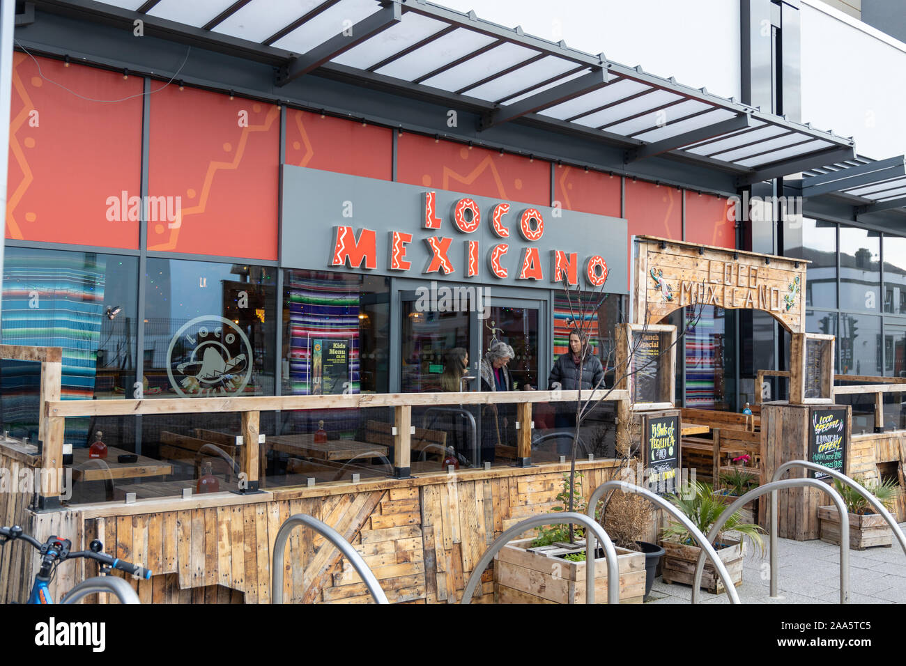 Super loco hi-res stock photography and images - Alamy