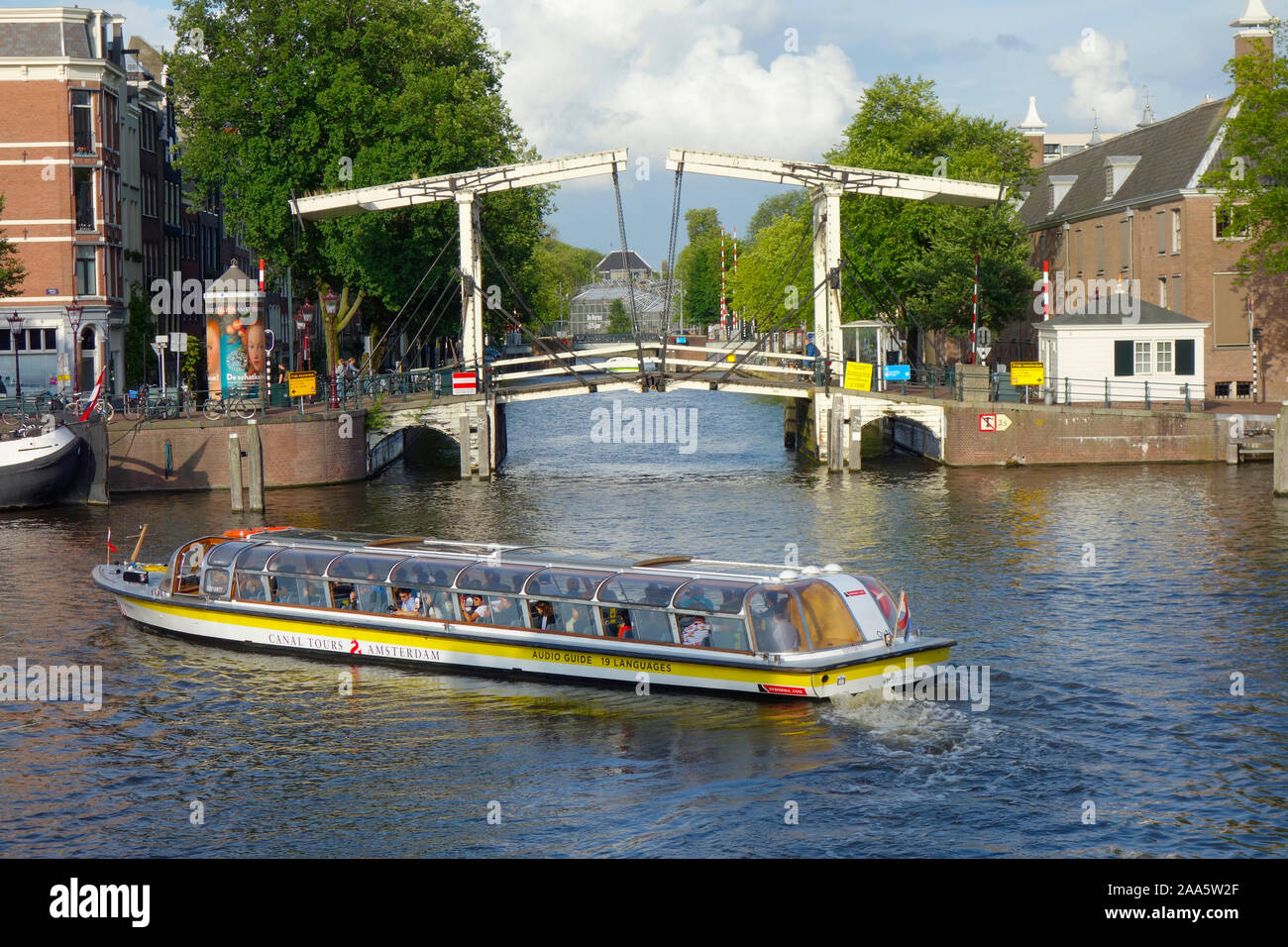 Amstel Bridge High Resolution Stock Photography and Images - Alamy