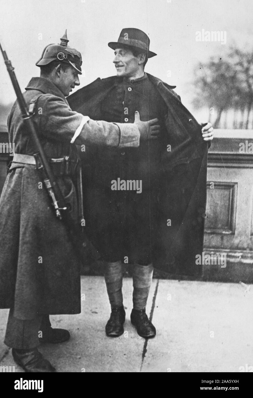 Spartacist hi-res stock photography and images - Alamy