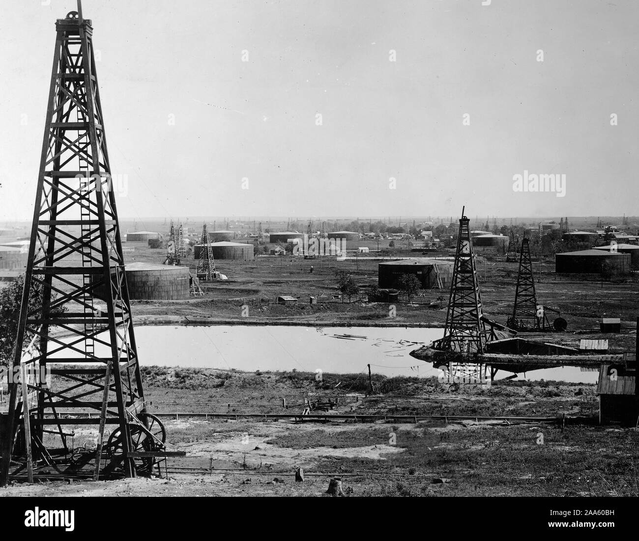 Oil fields oklahoma hi-res stock photography and images - Alamy