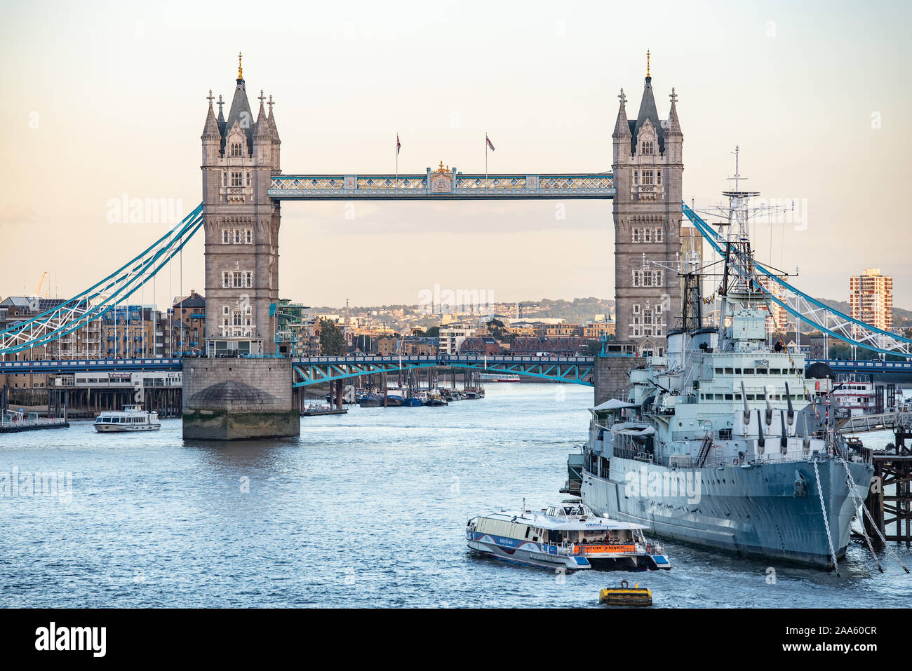 London infrastructure hi-res stock photography and images - Alamy