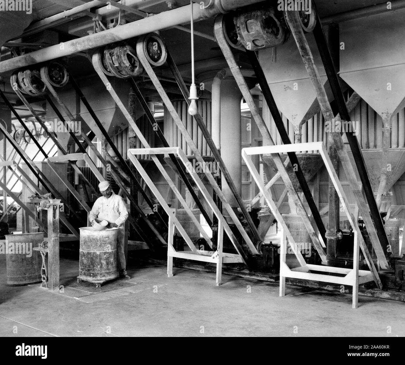 Industries of War - Chewing Gum - WRIGLEY FACTORY. Grinding sugar ca ...