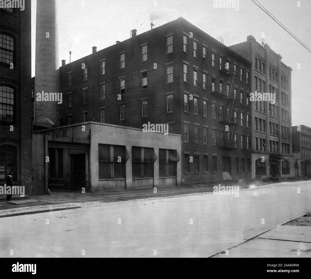 Early 1900s making candy hi-res stock photography and images - Alamy