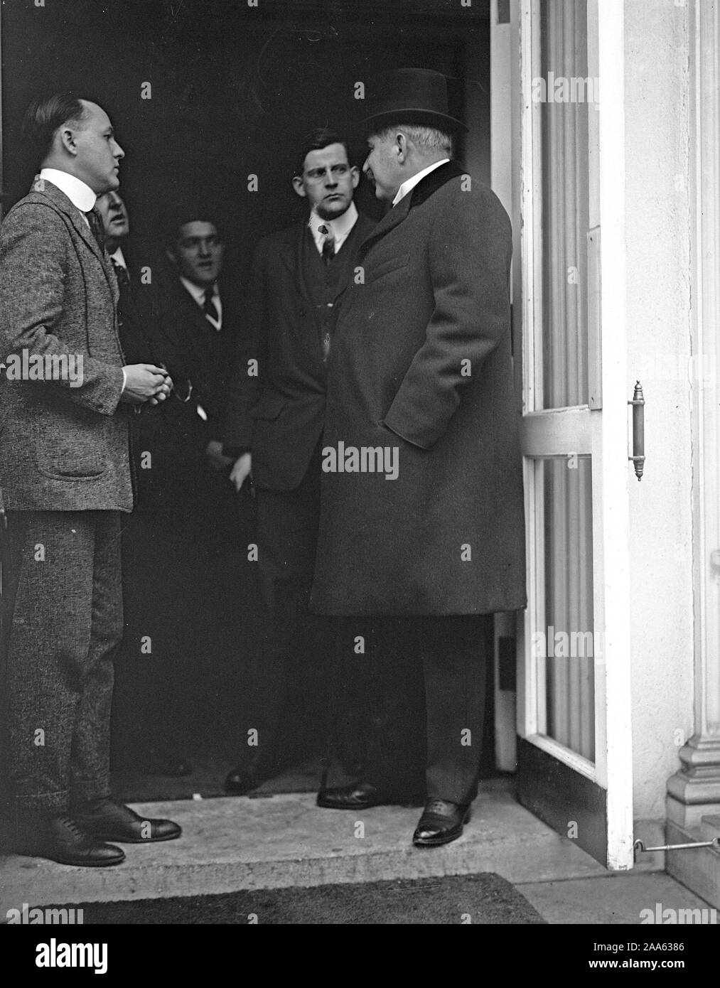 J.P. Morgan Jr. Leaving the White House ca. 1914-1918 Stock Photo - Alamy