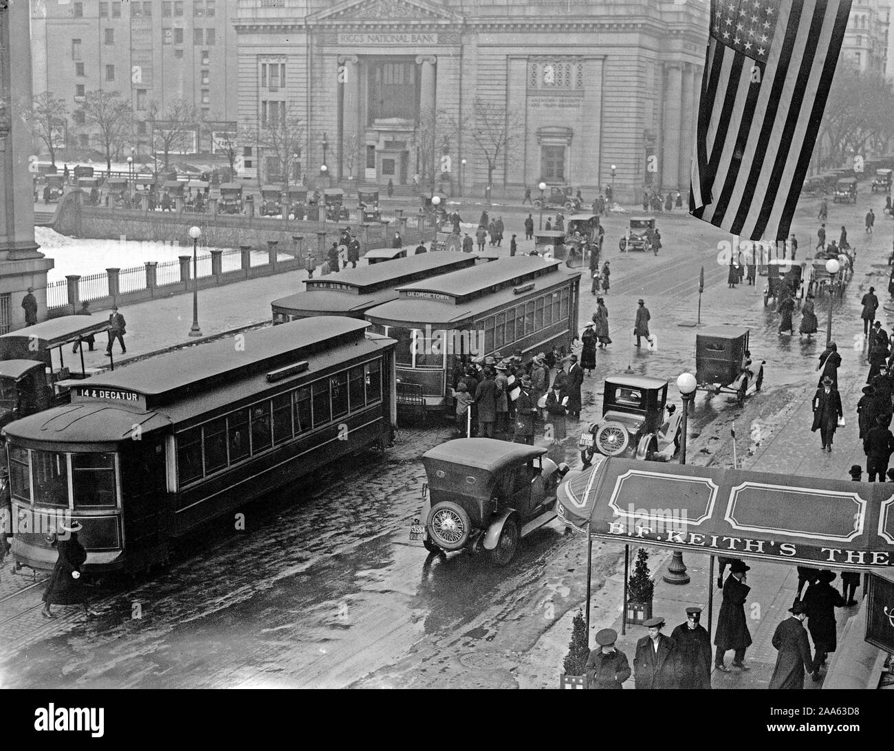 Early 1900s trolley car hi-res stock photography and images - Alamy