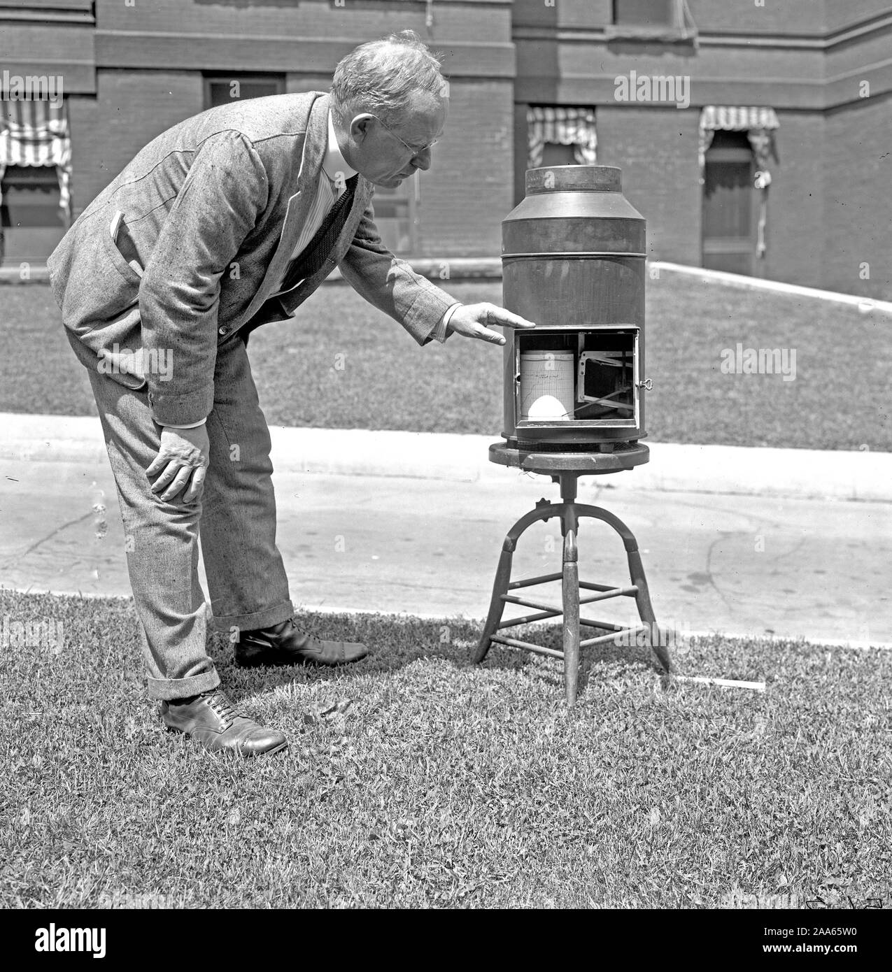 Early 1900s inventions Black and White Stock Photos & Images - Alamy