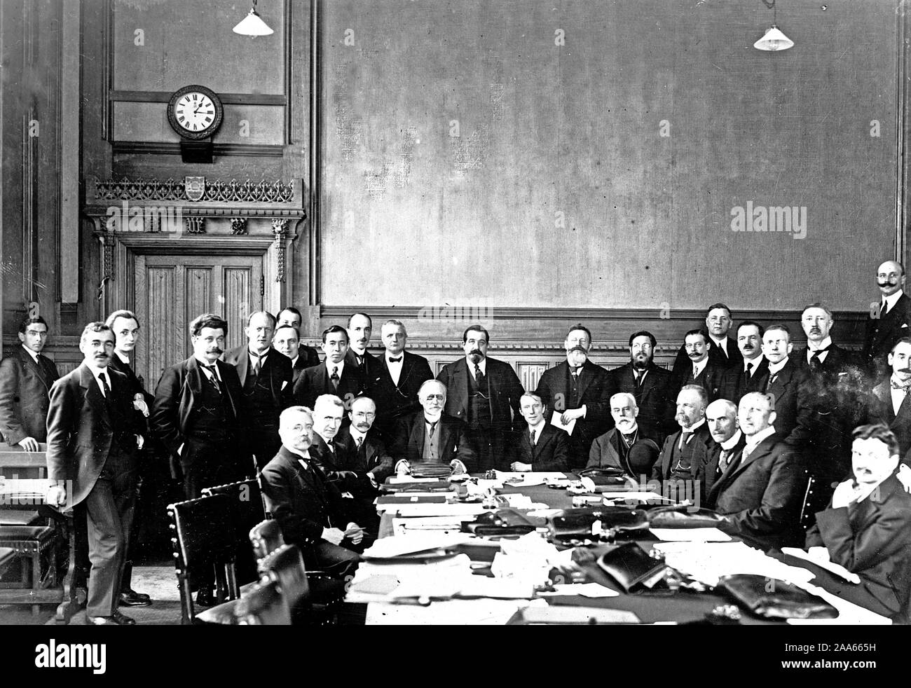 Second International Labor Conference ca. early 1900s Stock Photo - Alamy