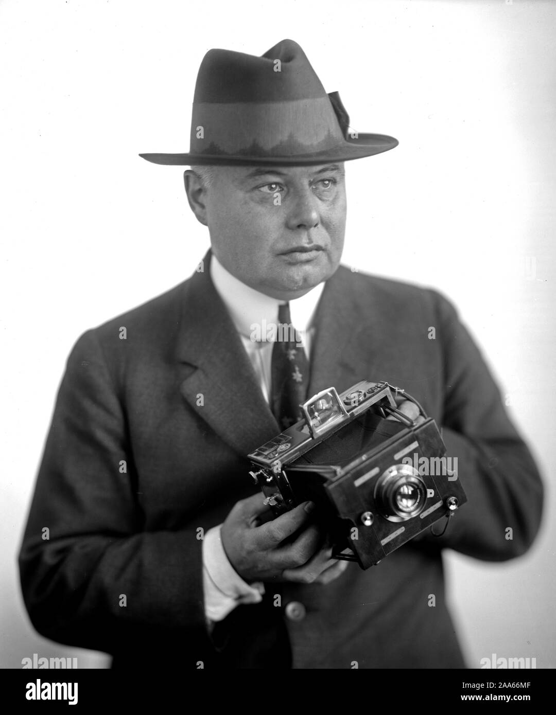 Early 1900s photographer hi-res stock photography and images - Alamy