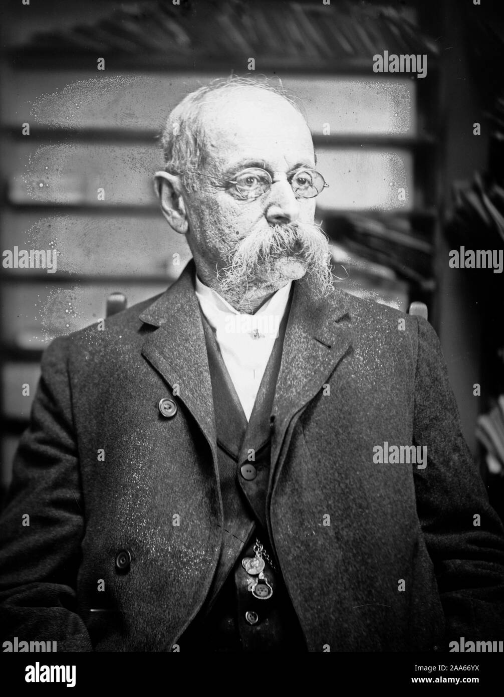 Capt. B.S. Osbon, portrait bust Stock Photo - Alamy