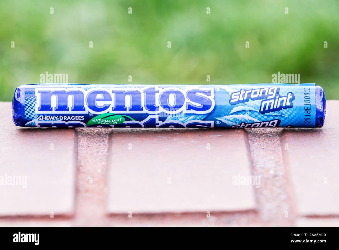 Mentos Chevy Mints, chewy dragees that provides the benefit of minty ...
