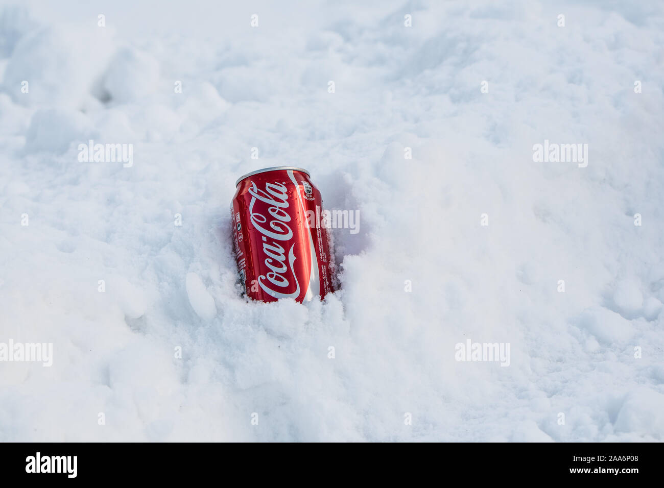 Classic Coca Cola bottle, can, LIFE, ZERO, Cherry, Sugar free, Coca ...