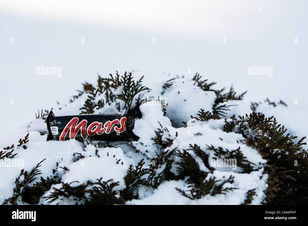 Bar choc chocolate food mars sweet hi-res stock photography and images ...