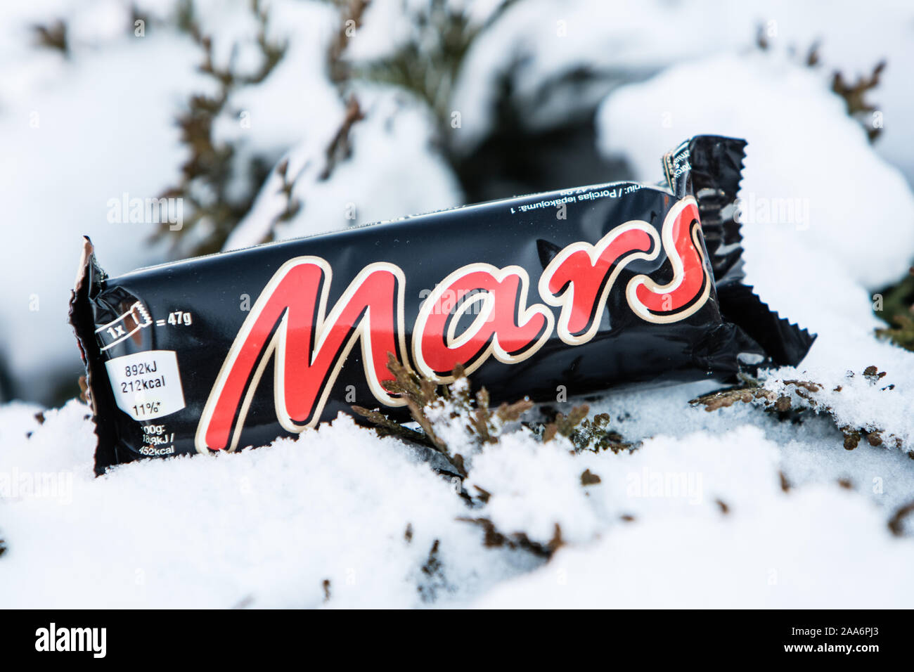 Share bar chocolate hi-res stock photography and images - Alamy