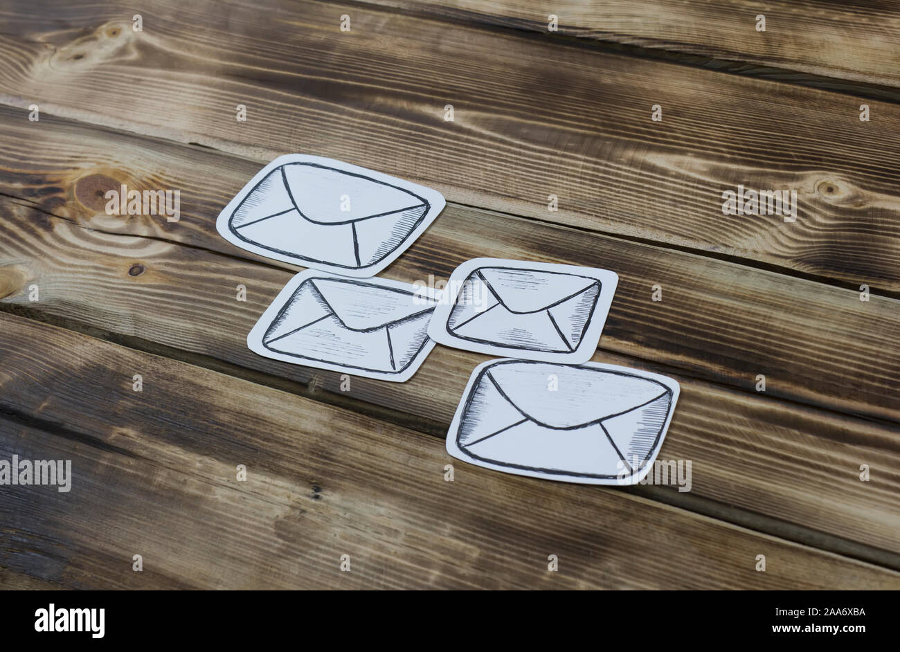 Envelope contract on wooden hi-res stock photography and images - Alamy