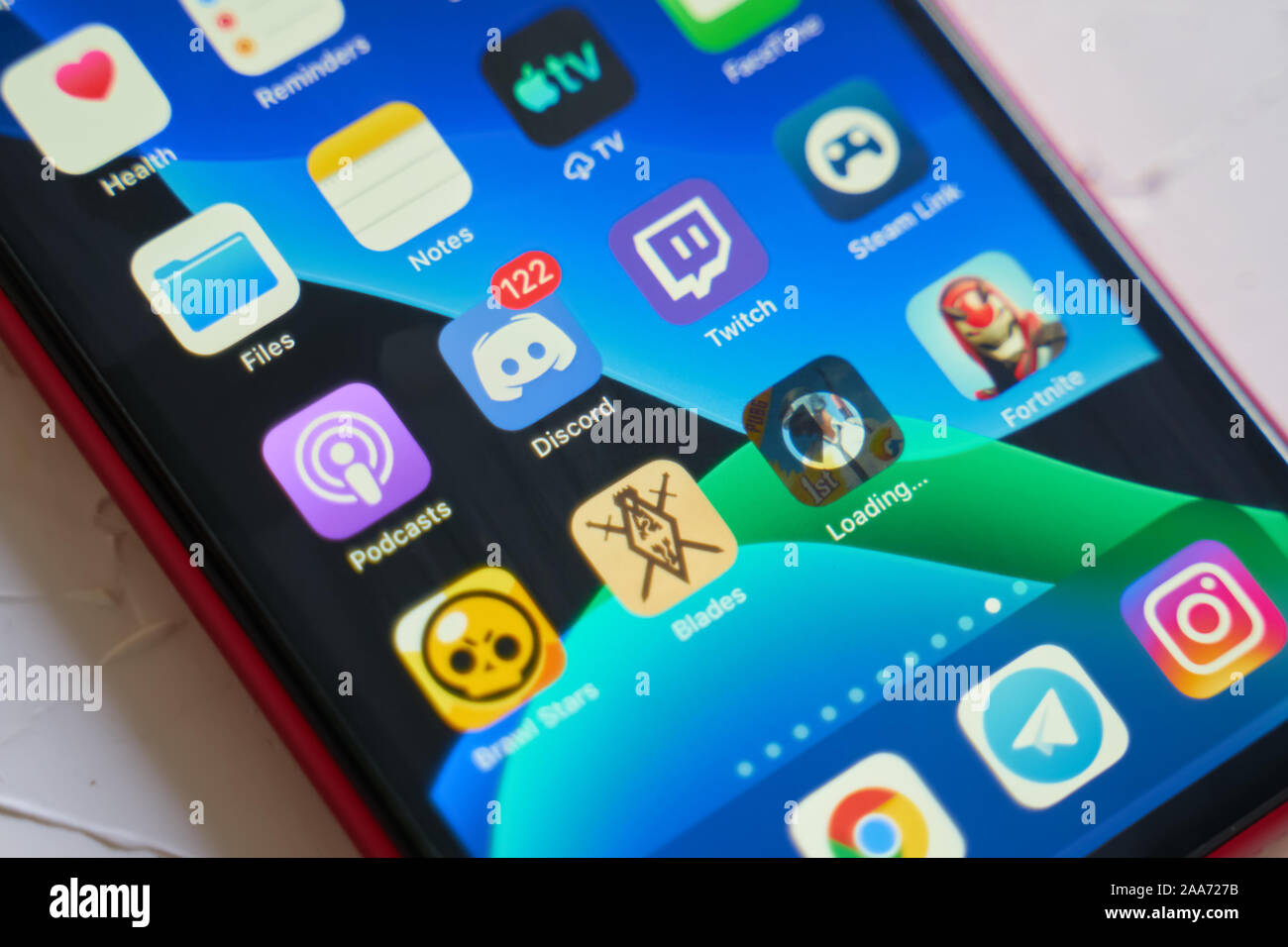 Discord app icon smartphone hi-res stock photography and images - Alamy