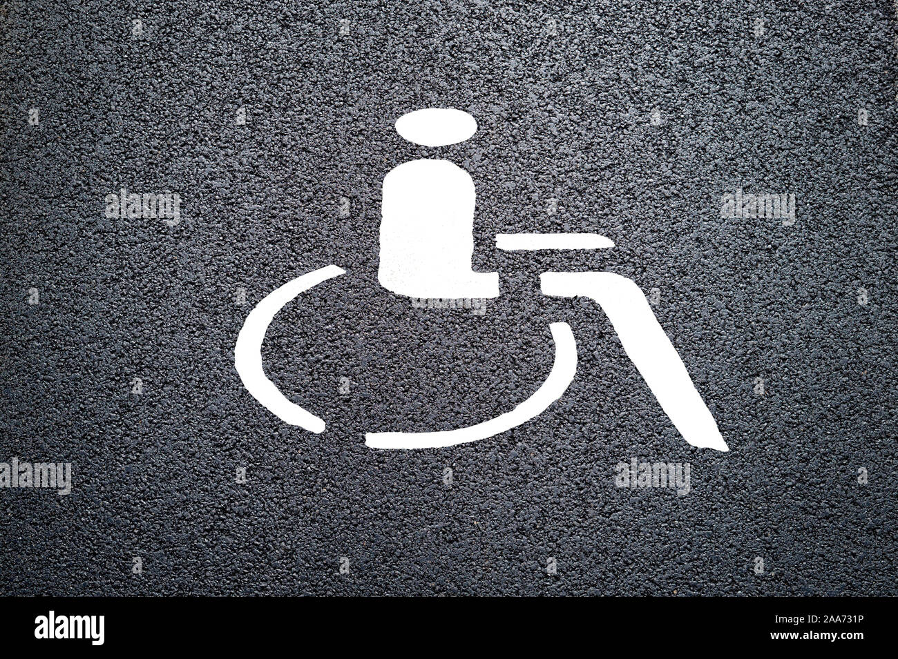 Black numbers on yellow signs hi-res stock photography and images - Alamy