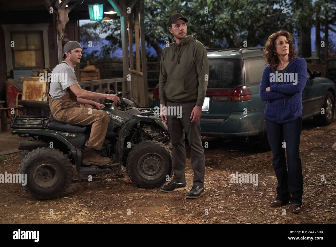 Ashton Kutcher, Dax Shepard, Debra Winger, "The Ranch" Season 3 - Part ...