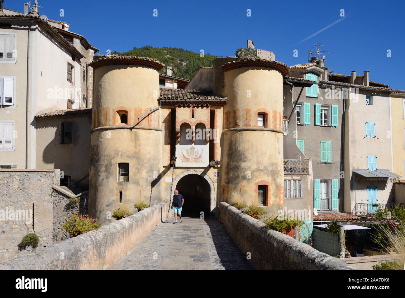 Medieval bridge architecture hi-res stock photography and images - Alamy