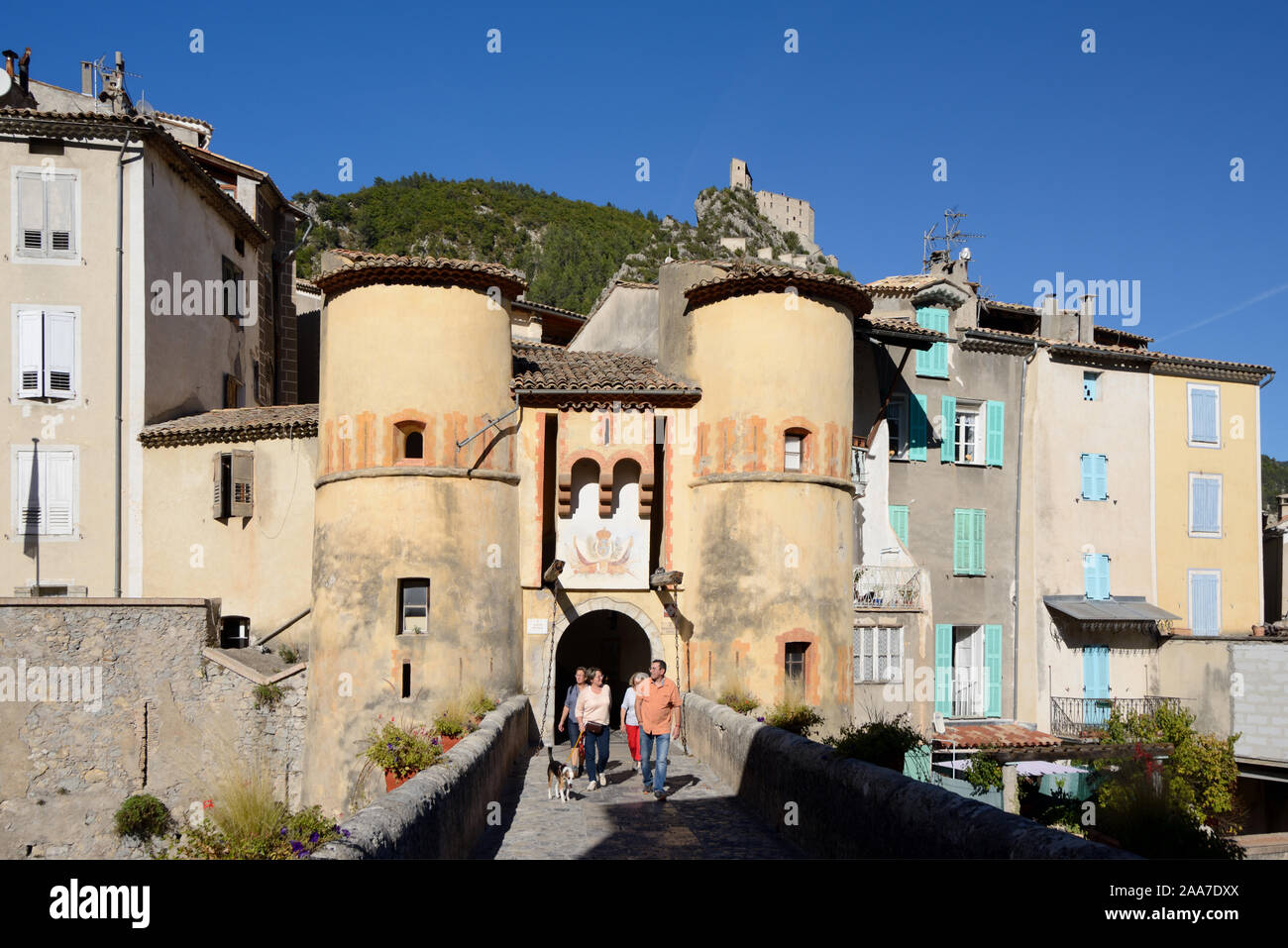 Turreted castle hi-res stock photography and images - Alamy