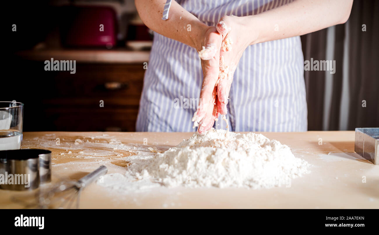 Female hands making dough buns hi-res stock photography and images - Alamy