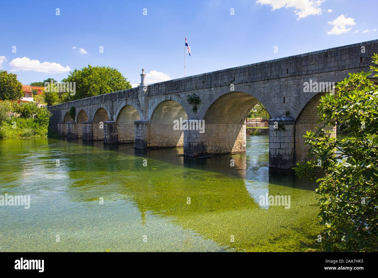 Istoric croatian bridge hi-res stock photography and images - Alamy