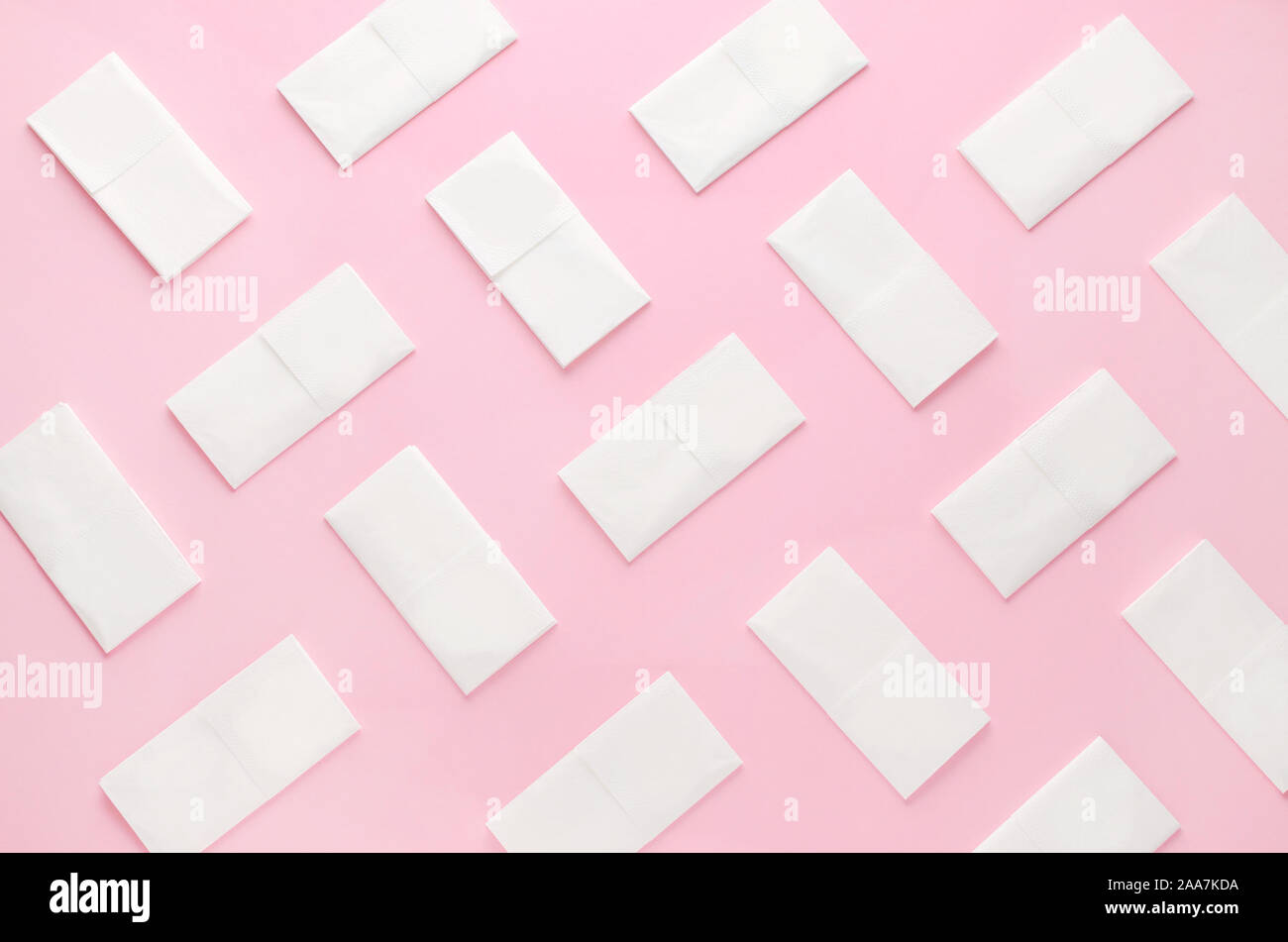 Tissue paper art hi-res stock photography and images - Alamy